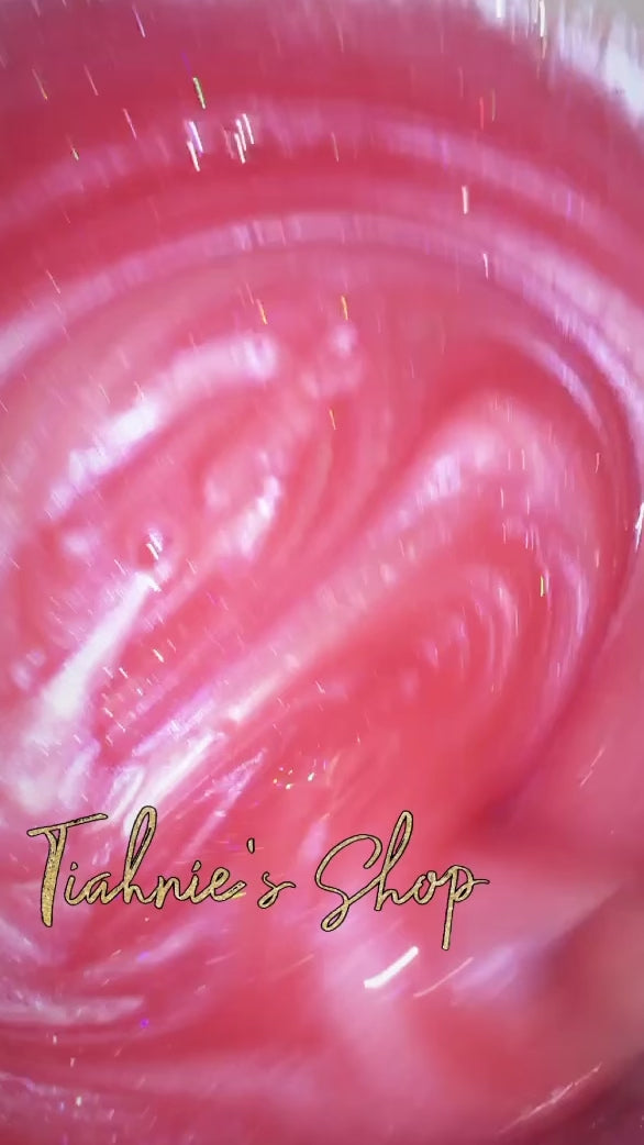 Pink Silk lip gloss – Tiahnie’s Shop